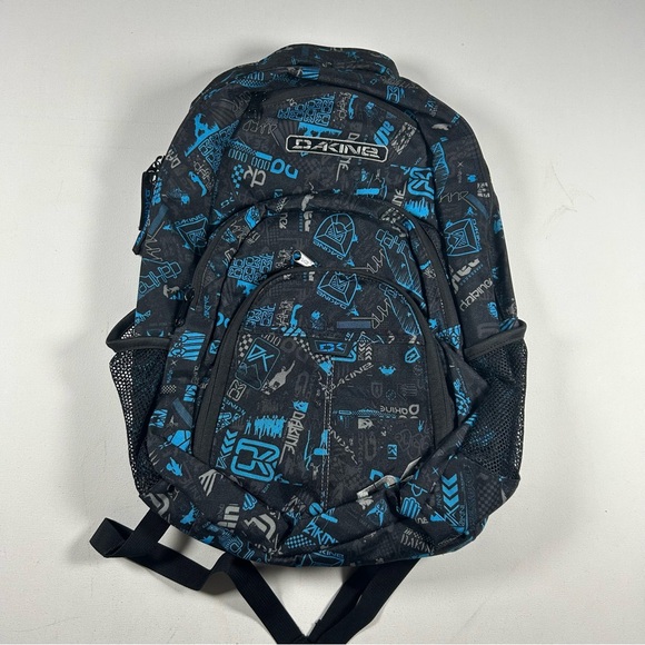 Dakine | Bags | Rare Dakine Skateboard Backpack Varial Pack Y2k New ...